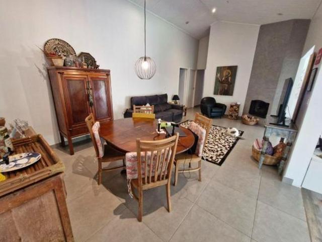 Casa em Jardim das Flores, Cotia/SP de 330m² 4 quartos à venda por R$ 1.250.000,00