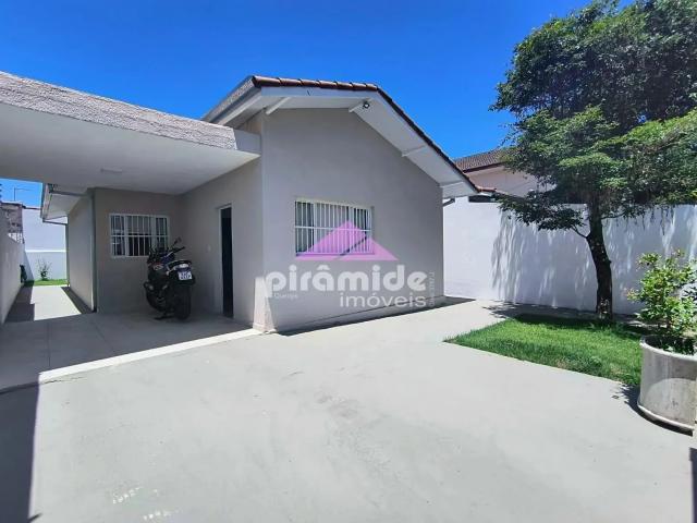 Casa em Jardim das Indústrias, São José dos Campos/SP de 129m² 3 quartos à venda por R$ 850.000,00 ou para locação R$ 5.450,00/mes