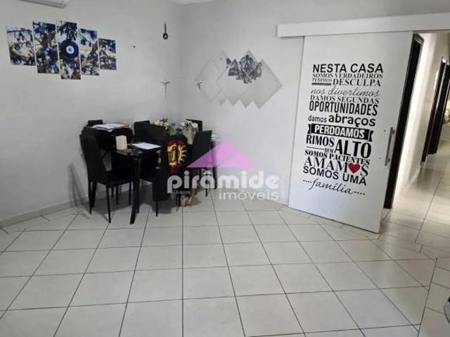 Casa em Jardim das Indústrias, São José dos Campos/SP de 135m² 3 quartos à venda por R$ 930.000,00