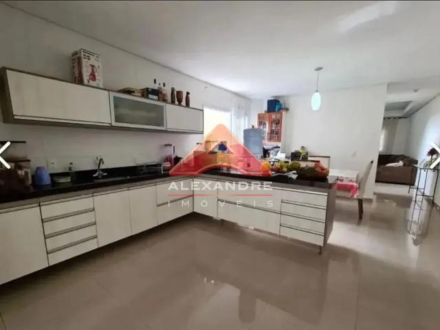 Casa em Jardim das Indústrias, São José dos Campos/SP de 150m² 3 quartos à venda por R$ 749.900,00