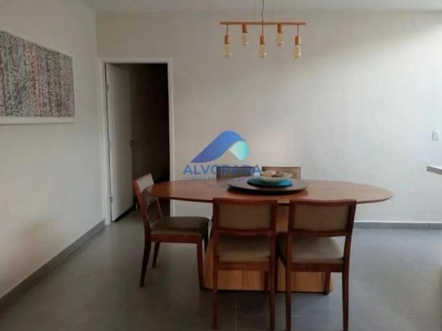 Casa em Jardim das Indústrias, São José dos Campos/SP de 90m² 3 quartos à venda por R$ 800.000,00