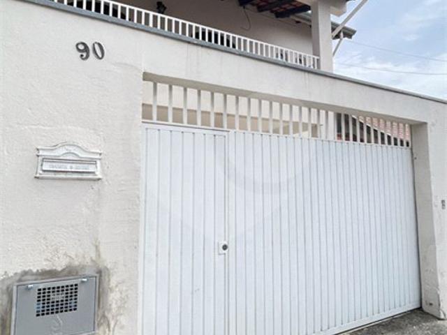 Casa em Jardim das Tulipas, Jundiaí/SP de 200m² 3 quartos à venda por R$ 744.900,00