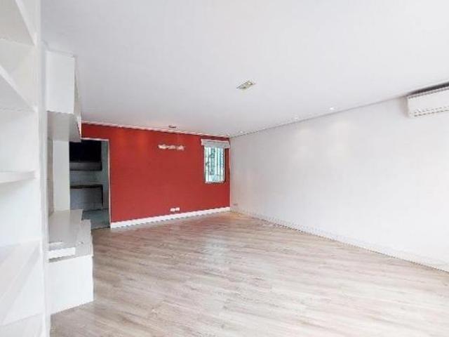 Casa em Jardim das Vertentes, São Paulo/SP de 182m² 3 quartos à venda por R$ 900.000,00