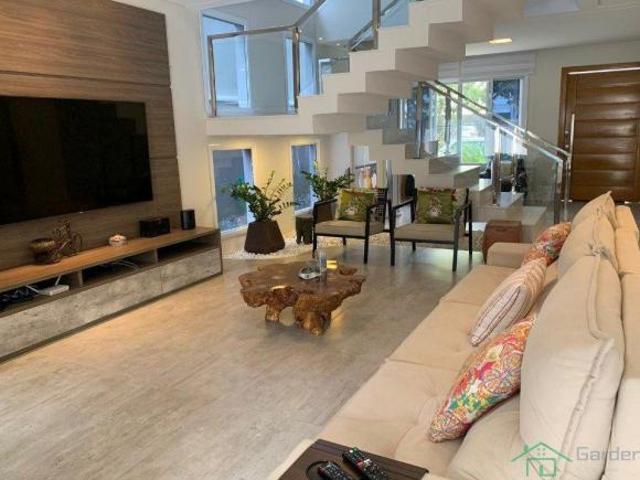 Casa em Jardim do Golfe, São José dos Campos/SP de 0m² 5 quartos à venda por R$ 3.850.000,00 ou para
