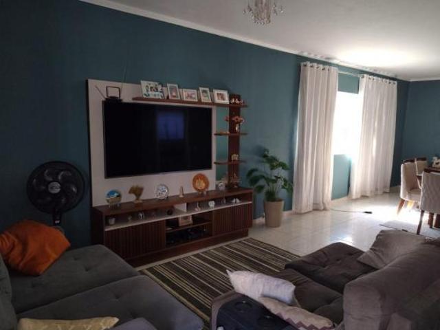 Casa em Jardim dos Ipês, Cotia/SP de 297m² 6 quartos à venda por R$ 730.000,00 ou para locação R$ 4