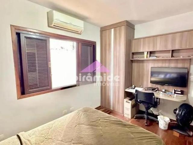 Casa em Jardim Esplanada, São José dos Campos/SP de 228m² 4 quartos à venda por R$ 2.200.000,00