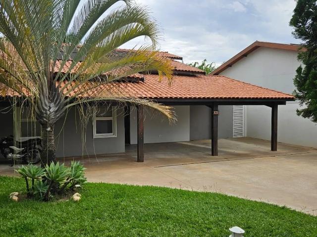 Casa em Jardim Estoril, Marília/SP de 1400m² 4 quartos à venda por R$ 1.599.900,00