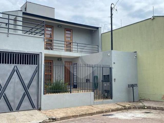 Casa em Jardim Ermida I, Jundiaí/SP de 198m² 3 quartos à venda por R$ 900.000,00
