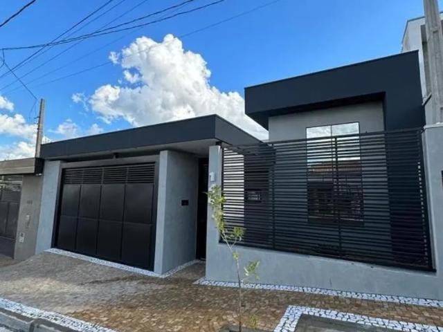 Casa em Jardim Florença, Marília/SP de 250m² 3 quartos à venda por R$ 899.000,00