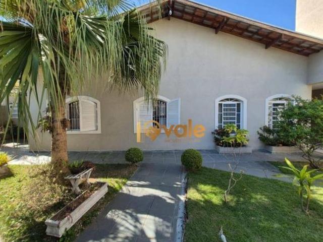 Casa em Jardim Flórida, Jacareí/SP de 212m² 3 quartos à venda por R$ 730.000,00