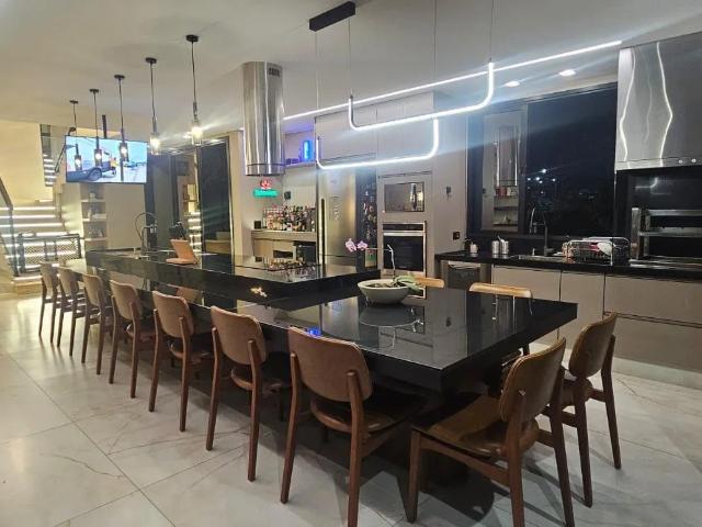Casa em Jardim Flamingo, Marília/SP de 300m² 4 quartos à venda por R$ 1.899.900,00