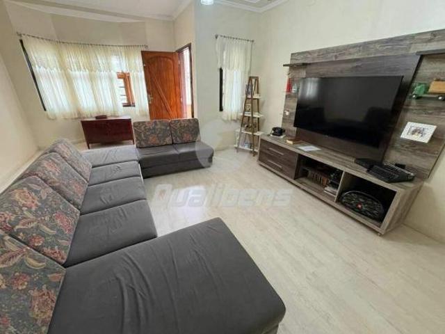 Casa em Jardim Guapituba