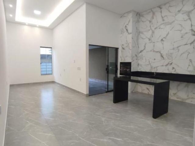 Casa em Jardim Helvécia, Aparecida de Goiânia/GO de 186m² 3 quartos à venda por R$ 449.990,00