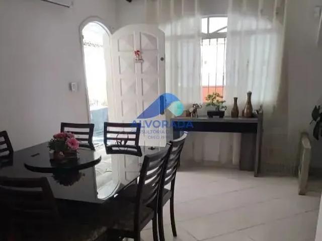 Casa em Jardim Ismênia, São José dos Campos/SP de 117m² 3 quartos à venda por R$ 529.000,00