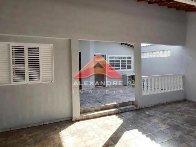 Casa em Jardim Ismênia, São José dos Campos/SP de 130m² 3 quartos à venda por R$ 550.000,00
