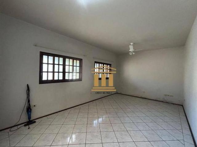 Casa em Jardim Ismênia, São José dos Campos/SP de 131m² 2 quartos à venda por R$ 570.000,00
