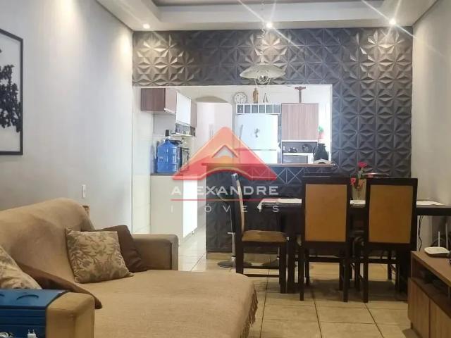 Casa em Jardim Ismênia, São José dos Campos/SP de 155m² 3 quartos à venda por R$ 639.900,00