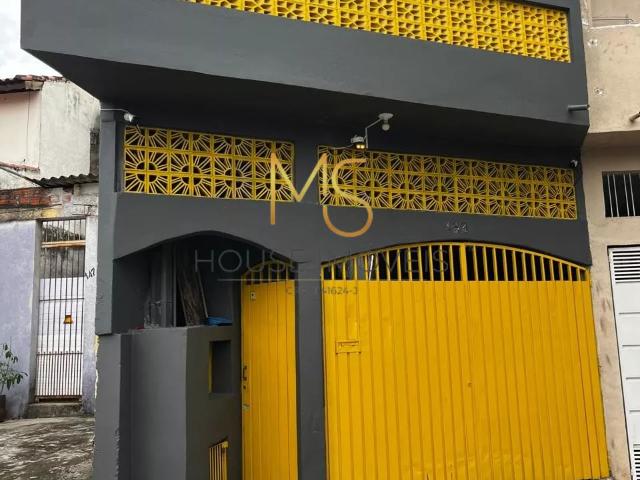 Casa em Jardim Ísis, Cotia/SP de 377m² 2 quartos à venda por R$ 419.900,00