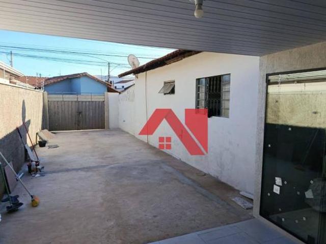Casa em Jardim Ipê II, Mogi Guaçu/SP de 170m² 4 quartos à venda por R$ 330.000,00