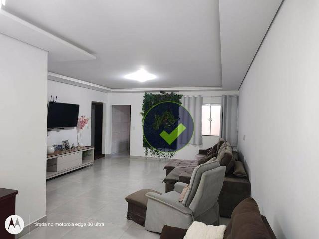 Casa em Jardim Ipê, Lençóis Paulista/SP de 240m² 4 quartos à venda por R$ 849.000,00