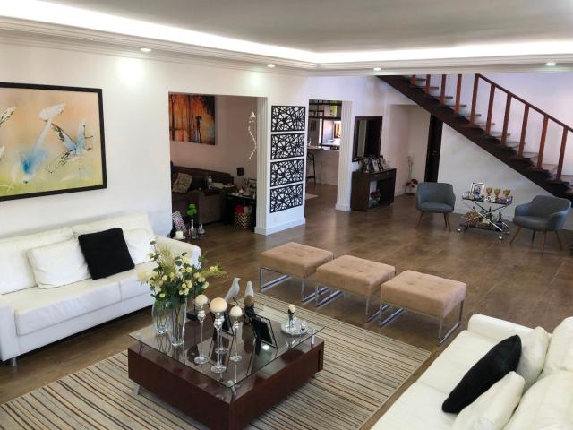 Casa em Jardim Ipês, Cotia/SP de 410m² 4 quartos à venda por R$ 1.664.800,00