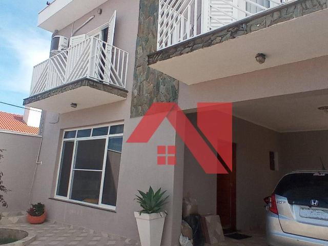 Casa em Jardim Itamaraty, Mogi Guaçu/SP de 195m² 3 quartos à venda por R$ 799.000,00