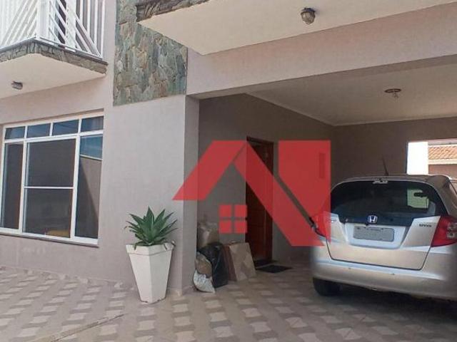 Casa em Jardim Itamaraty, Mogi Guaçu/SP de 195m² 3 quartos à venda por R$ 800.000,00