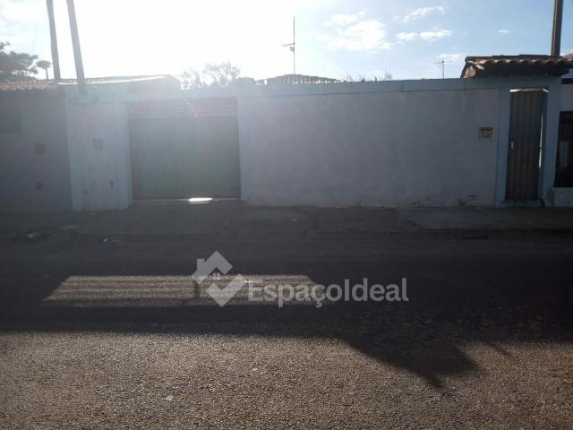 Casa em Jardim Ivone, Bauru/SP de 150m² 4 quartos à venda por R$ 164.900,00
