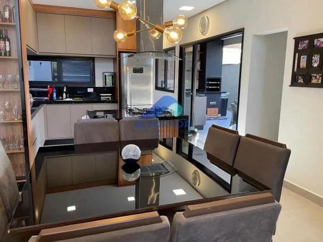 Casa em Jardim Jacinto, Jacareí/SP de 124m² 3 quartos à venda por R$ 1.100.000,00