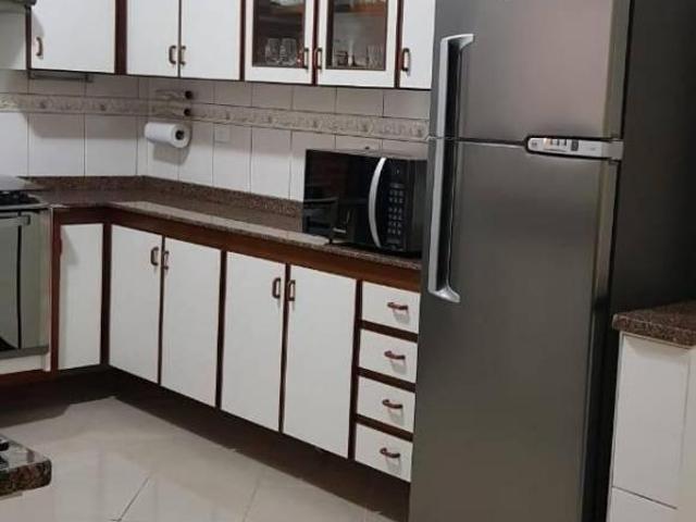 Casa em Jardim Las Vegas, Santo André/SP de 196m² 3 quartos à venda por R$ 560.000,00