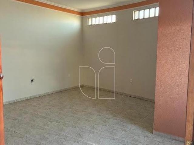 Casa em Jardim Lavinia Marília, SP