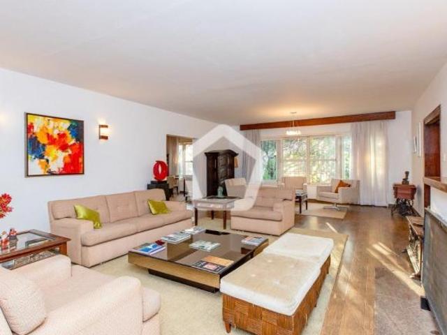 Casa em Jardim Marajoara