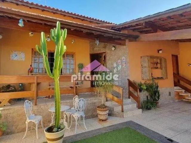 Casa em Jardim Maria Cândida, Caçapava/SP de 193m² 3 quartos à venda por R$ 600.000,00