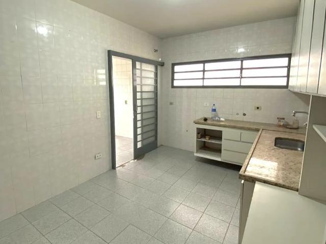 Casa em Jardim Maria Izabel, Marília/SP de 280m² 5 quartos para locação R$ 5.000,00/mes