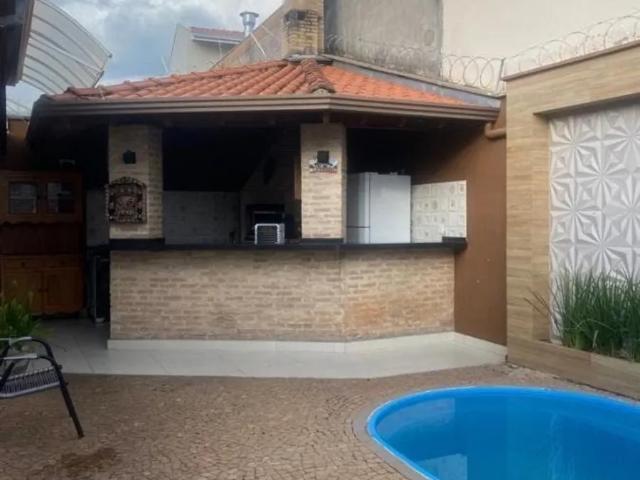 Casa em Jardim Maria Martha, Marília/SP de 300m² 4 quartos à venda por R$ 899.900,00