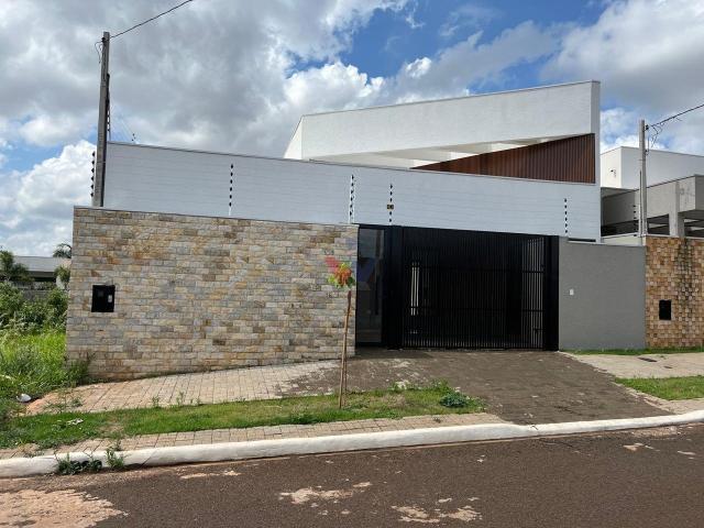 Casa em Jardim Munique, Maringa/PR de 150m² 3 quartos à venda por R$ 849.900,00