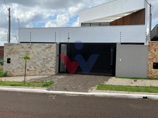 Casa em Jardim Munique, Maringa/PR de 150m² 3 quartos à venda por R$ 850.000,00