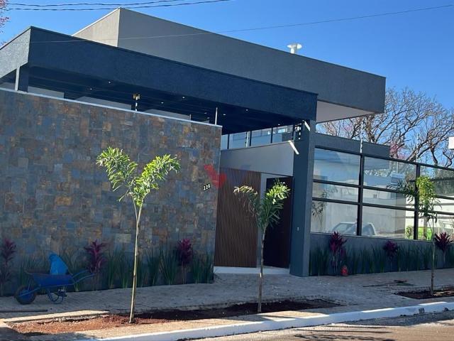 Casa em Jardim Munique, Maringa/PR de 150m² 3 quartos à venda por R$ 979.000,00