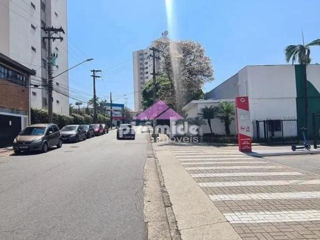 Casa em Jardim Oswaldo Cruz, São José dos Campos/SP de 409m² 8 quartos à venda por R$ 1.990.000,00