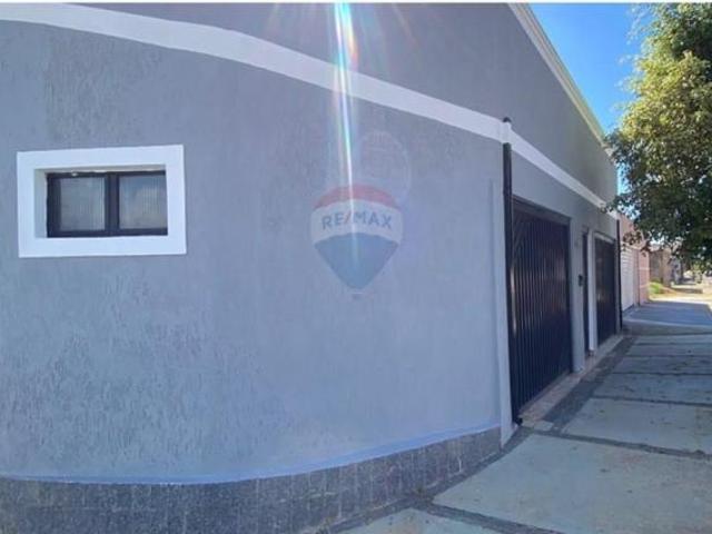 Casa em Jardim Paraíso II, Botucatu/SP de 304m² 5 quartos à venda por R$ 510.000,00