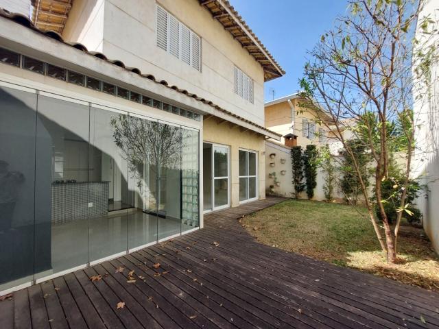 Casa em Jardim Passárgada I, Cotia/SP de 173m² 4 quartos à venda por R$ 1.800.000,00 ou para locação R$ 7.600,00/mes