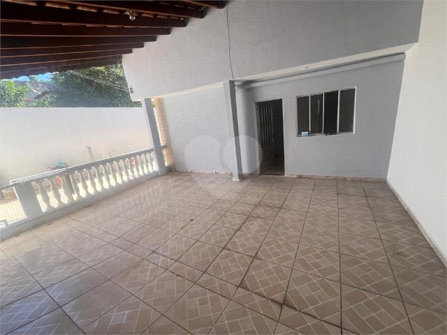Casa em Jardim Paulista, Várzea Paulista/SP de 250m² 3 quartos à venda por R$ 584.900,00