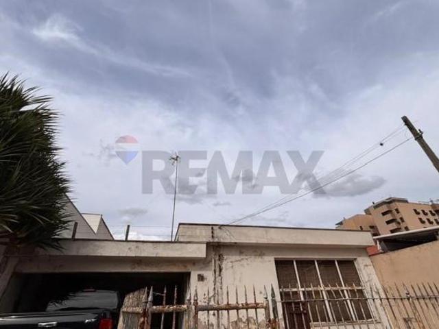 Casa em Jardim Paulistano: Oportunidade Única!