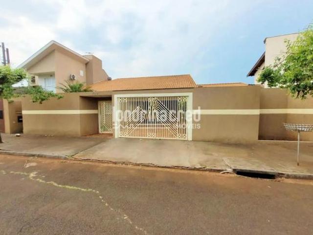 Casa em Jardim Pérola, Londrina/PR de 260m² 4 quartos à venda por R$ 980.000,00