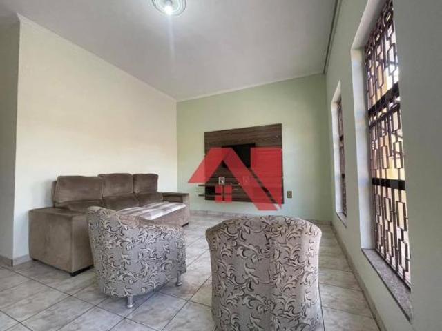 Casa em Jardim Planalto, Mogi Guaçu/SP de 200m² 4 quartos à venda por R$ 425.000,00