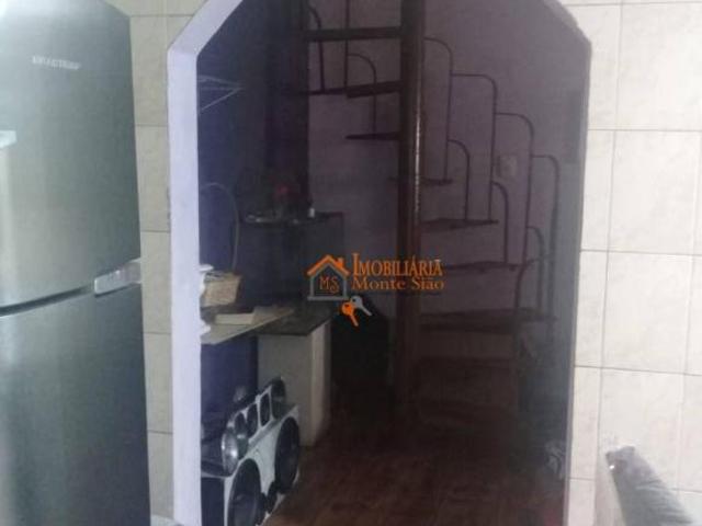 Casa em Jardim Presidente Dutra, Guarulhos/SP de 125m² 2 quartos à venda por R$ 356.000,00