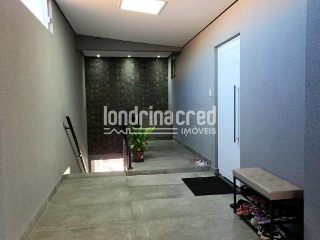 Casa em Jardim Presidente, Londrina/PR de 250m² 3 quartos à venda por R$ 1.325.000,00