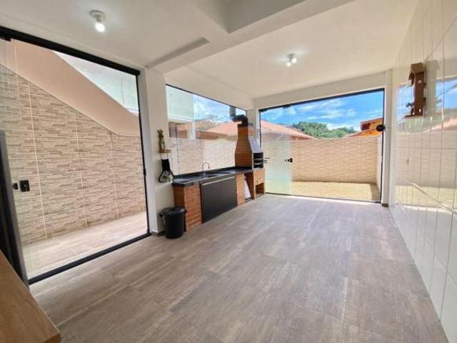 Casa em Jardim Rio das Pedras, Cotia/SP de 240m² 4 quartos à venda por R$ 750.000,00