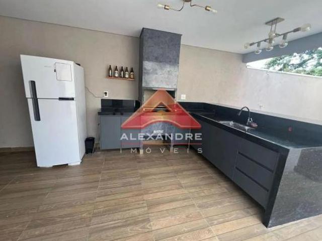 Casa em Jardim Rodolfo, São José dos Campos/SP de 150m² 3 quartos à venda por R$ 880.000,00