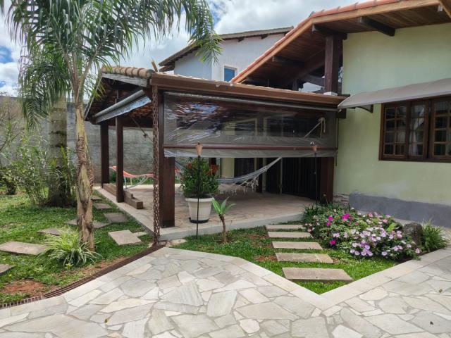 Casa em Jardim Rosa Azul Caucaia do Alto, Cotia/SP de 195m² 3 quartos à venda por R$ 649.900,00